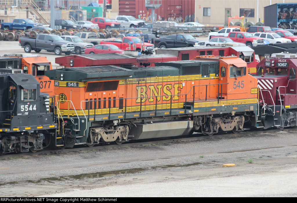BNSF 545